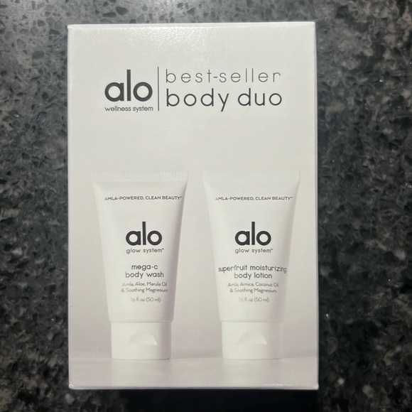 ALO Yoga | Bath & Body | Alo Yoga Wellness System Bestseller Body Duo ...